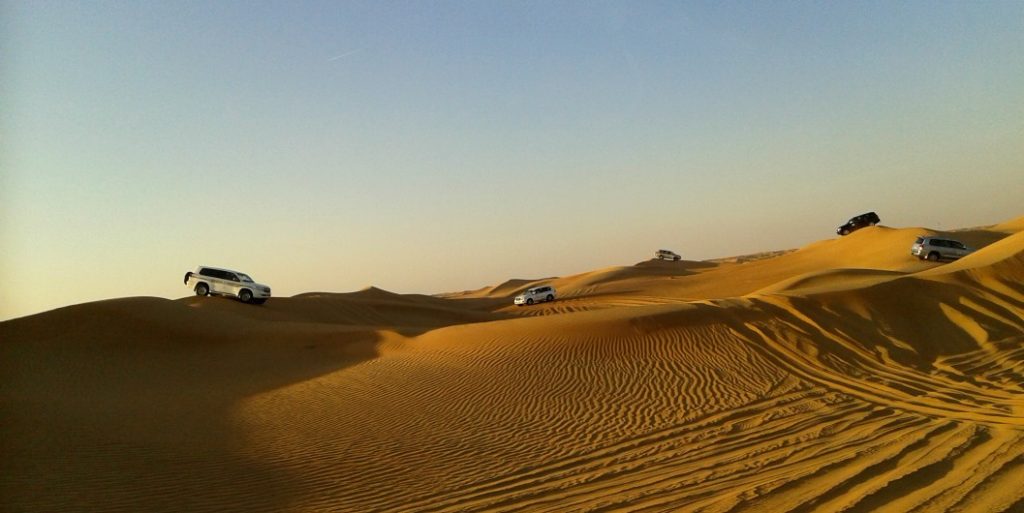 Las dunas doradas de Dubái - Viaje con Escalas